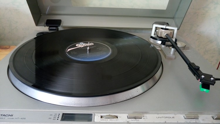 Hitachi HT-40S - Le forum Audiovintage